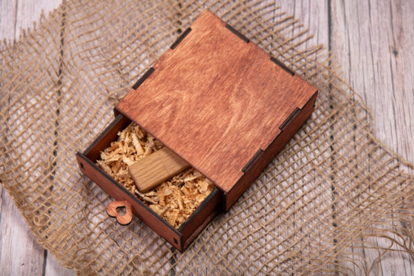 USB Box - Golden Props & Boxes