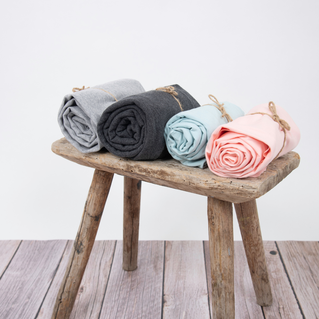 - Golden Props & Boxes